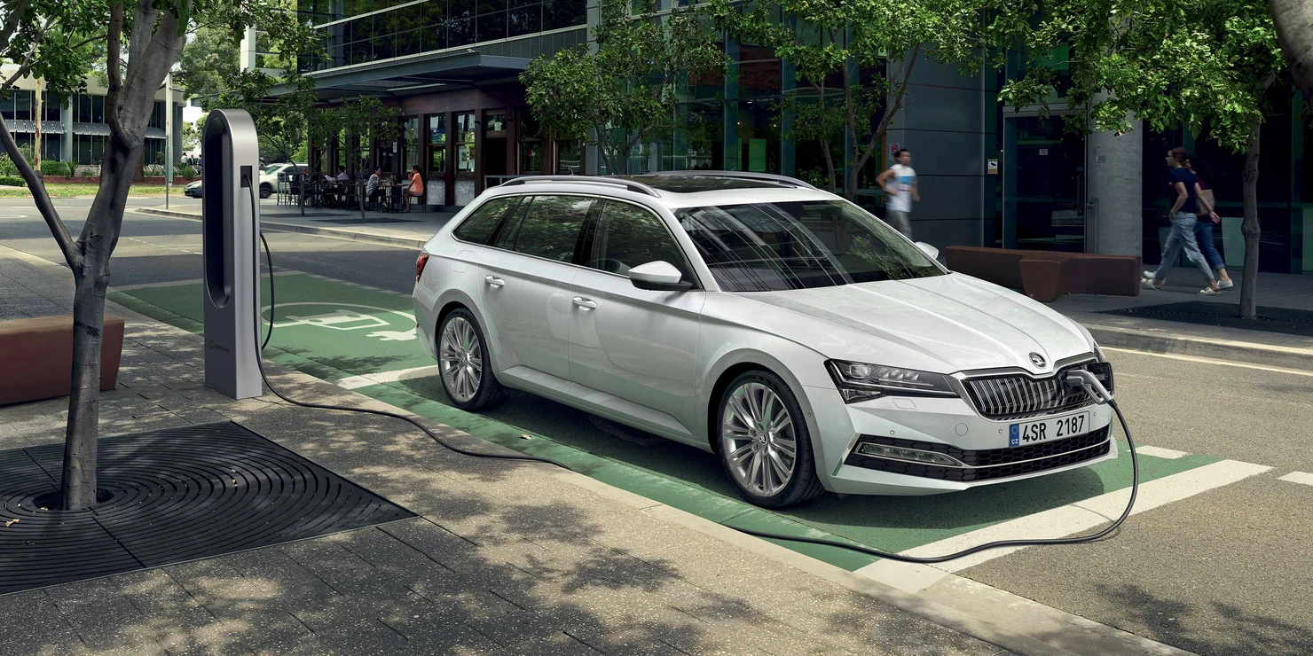 Hybrid skoda superb estate store